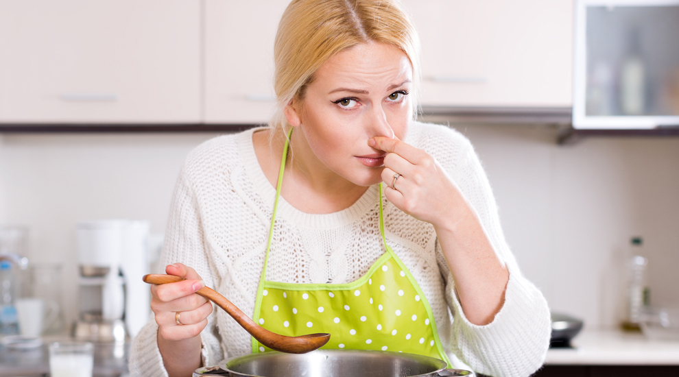 6 trucos para no dejar olores al cocinar - Blog Travel Club